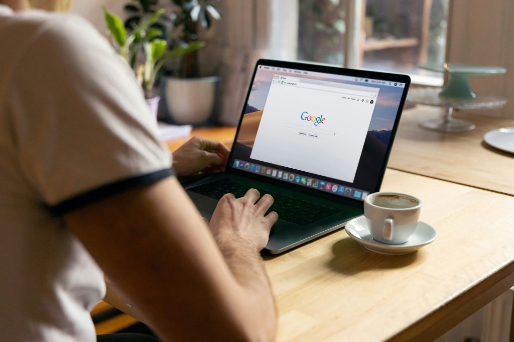 Missing Cast Option in Chrome? Here’s How to Add It Back to the Toolbar ...